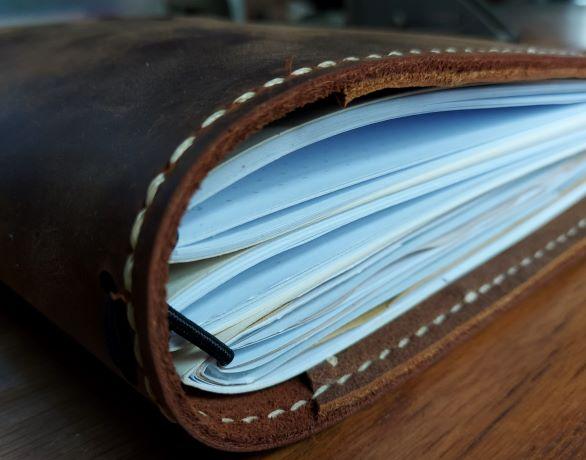 Personalised Leather Journals, Travel Notebooks & Leather Gift Items – Bespoke Bindery